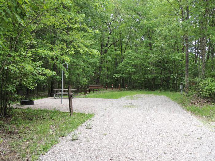 Take a trip to Station Camp Campground - Outdoorsy in ONEIDA, TENNESSEE ...